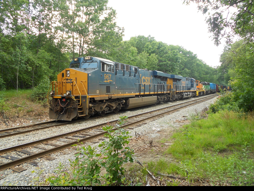 CSX 967, CSX 3077, GMTX 211 & HLCX 8072